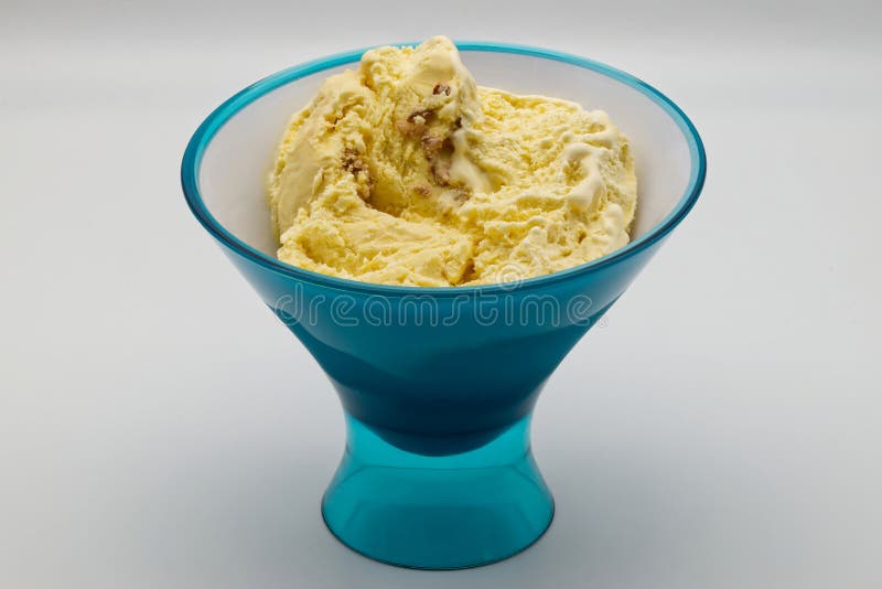 Cuenco Azul De Helado De Vainilla Bourbon Italiano Foto de archivo ...