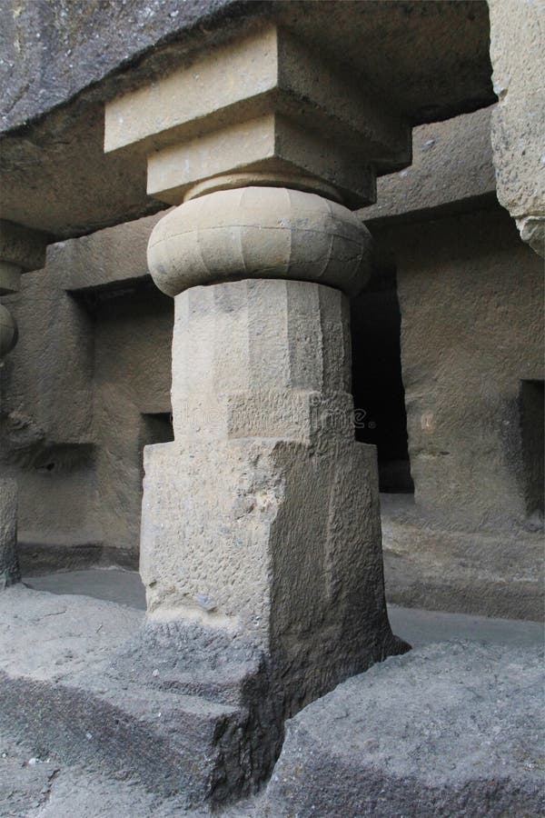 Cueva Antigua Del Corte De La Roca Foto de archivo - Imagen de historia ...