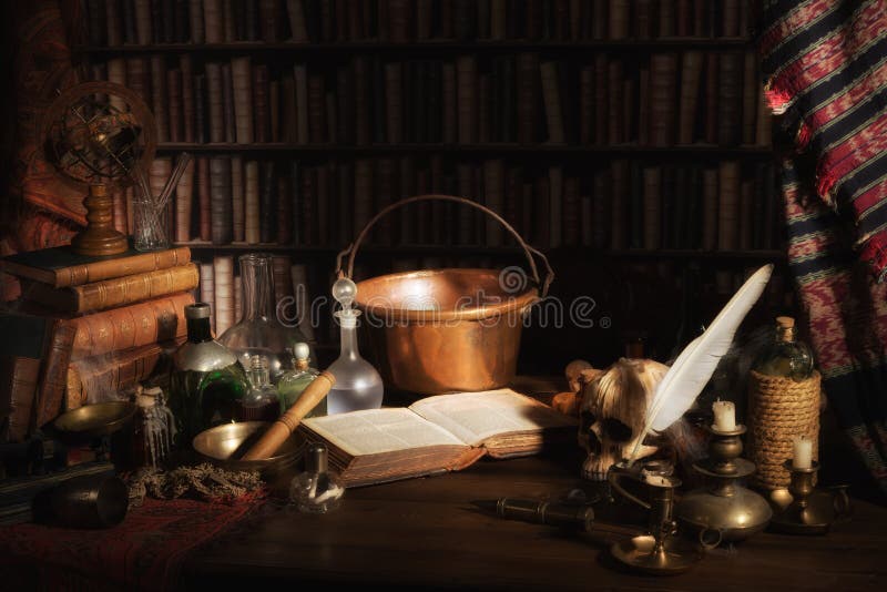 Cuisine Ou Laboratoire D'alchimiste Photo stock - Image du science ...