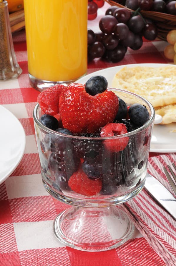 Cup of fresh berries stock image. Image of grapes, brunch - 25962195