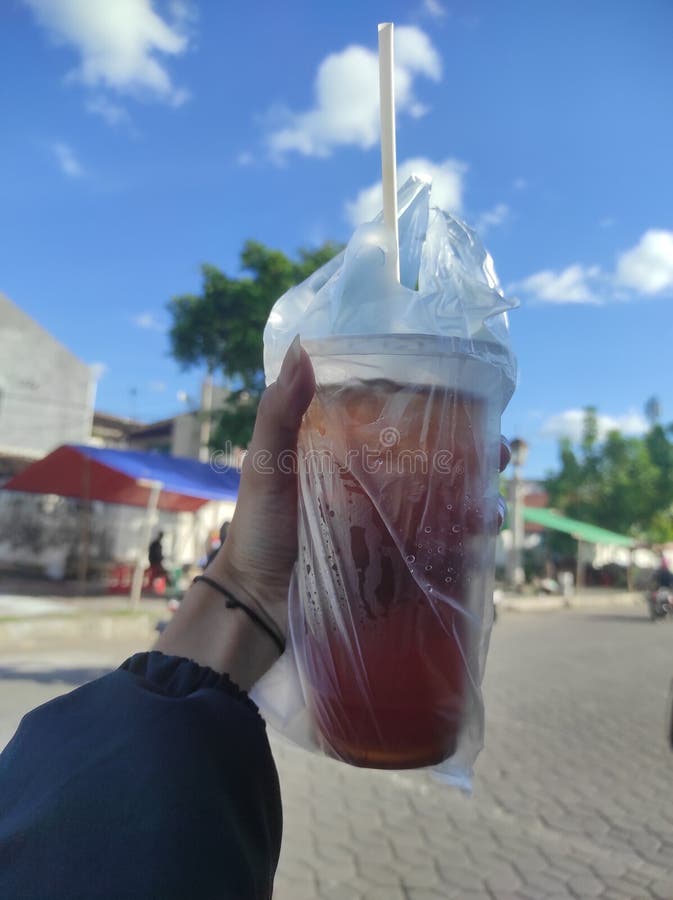 A Cup of Iced Tea in the Hot Sun Stock Image - Image of iced: 266652681