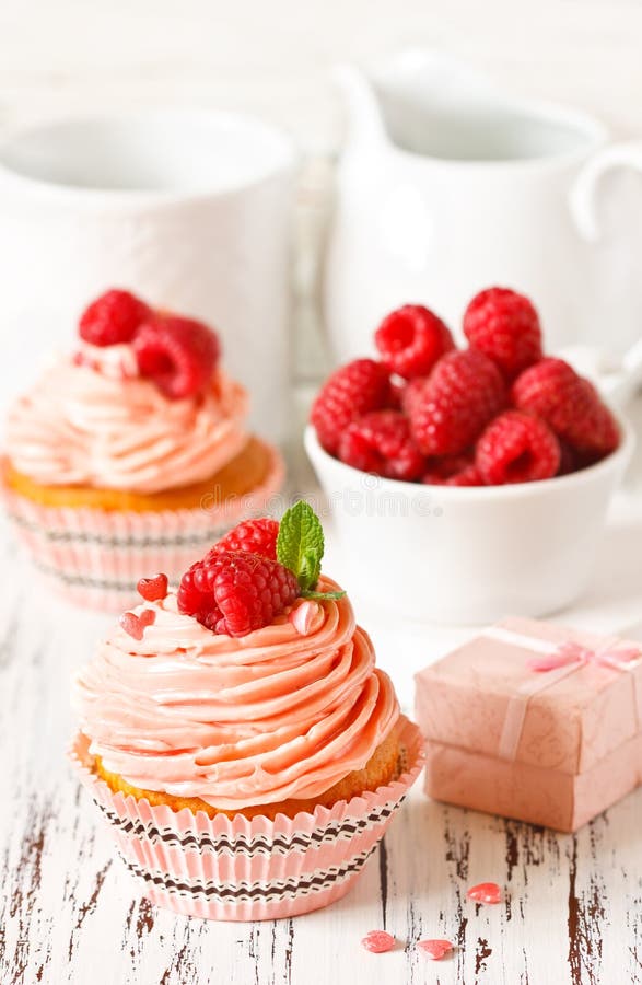 Cupcake. stock image. Image of baked, cake, raspberry - 39444771