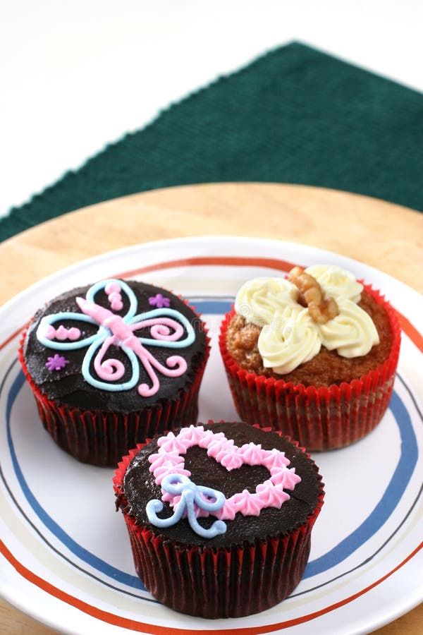 Cupcakes Free Stock Photos & Pictures, Cupcakes Royalty-Free and Public ...