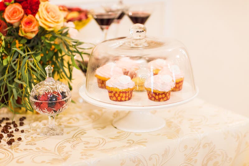 Cupcakes desert cream pink stock image. Image of decoration - 69777323