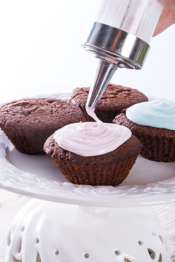 Cupcakes icing stock image. Image of decorated, delicious - 29440967