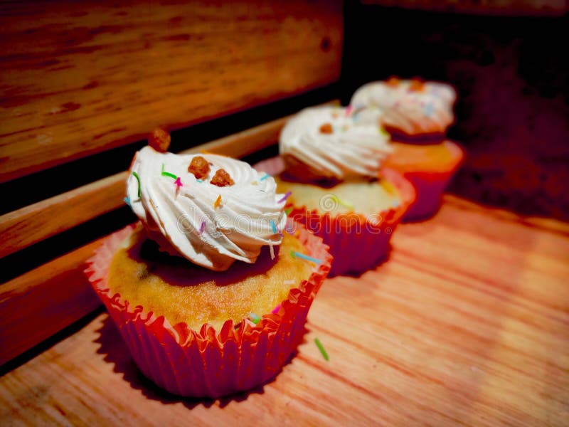 Cupcakes on a Table at a Buffet Stock Photo - Image of dessert, cupcake ...