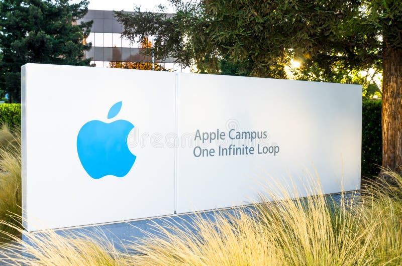 CUPERTINO, CA/USA - JUNE 13, 2014: Apple Inc. Headquarters. Editorial ...