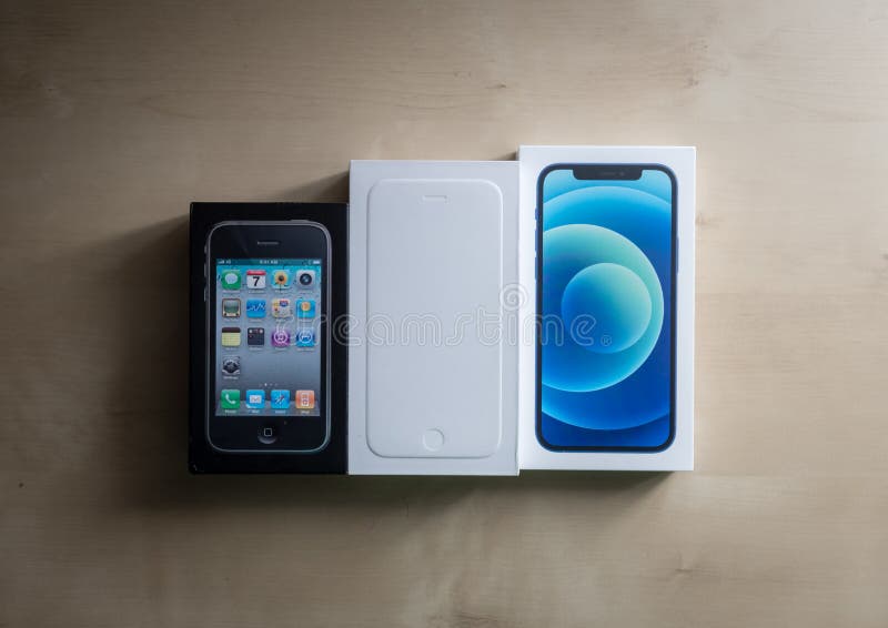 CUPERTINO, UNITED STATES - Nov 26, 2020: the Evolution of Apple IPhone ...