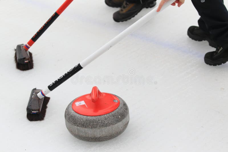 Curling editorial photography. Image of throw, broom - 37680107