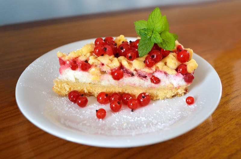 Currant cake stock image. Image of calorie, bake, daisy - 57033095
