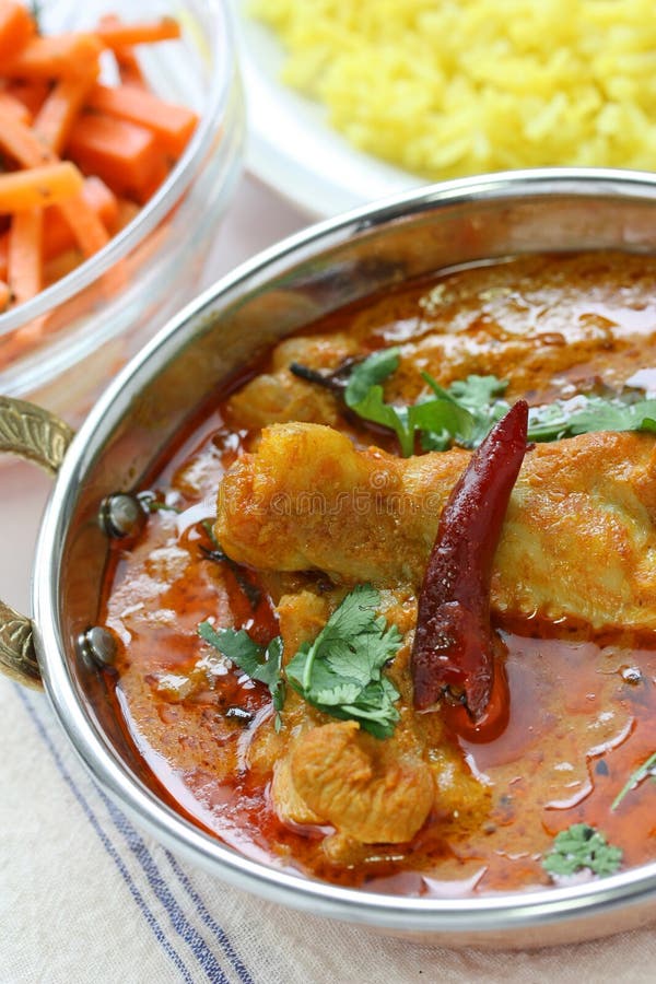 Curry Del Pollo, Plato Indio Imagen de archivo - Imagen de receta ...
