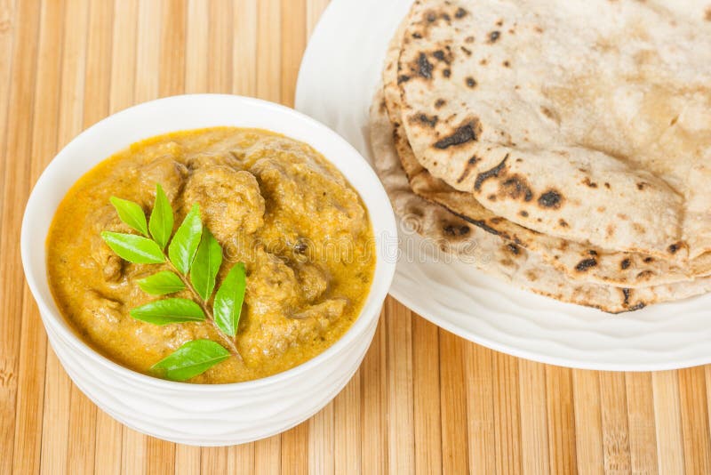 Curry E Focaccia Indiani Del Montone Fotografia Stock - Immagine di ...