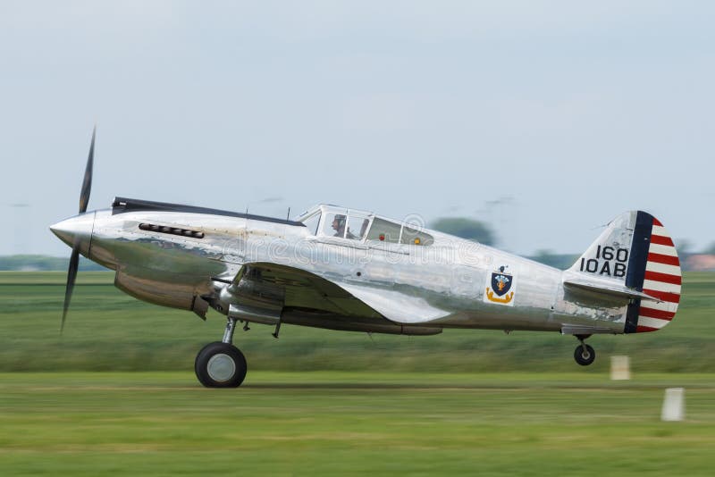 Curtiss P-40 Tomahawk editorial photography. Image of aircraft - 100797772
