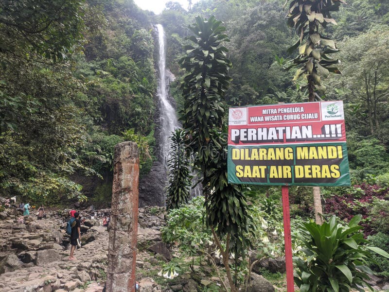 Curug Cijalu Waterfall, Purwakarta, West Java, a Peaceful Nature Tour ...