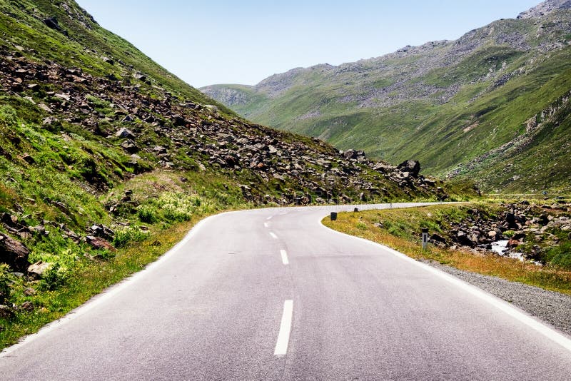 Curva imagen de archivo. Imagen de curva - 70149983