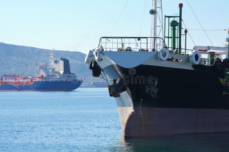 Curva e proa do navio foto de stock. Imagem de azul, céu - 35070328