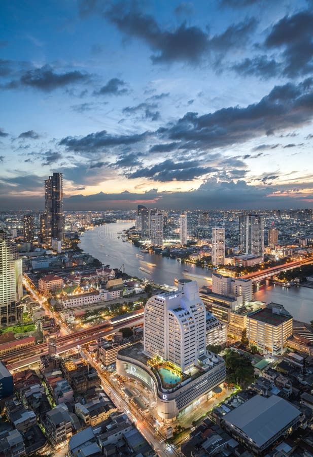 Curve of Chao Phraya River and River Side View Editorial Photo - Image ...