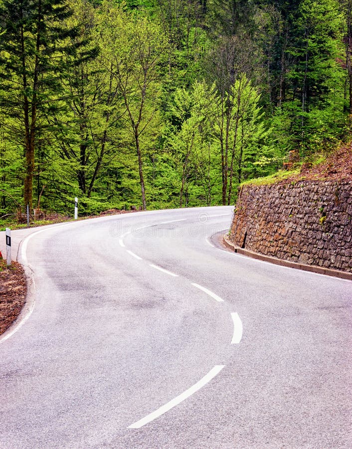 Curve stock image. Image of hill, distance, tree, green - 30403597