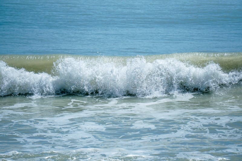 Curve of Ocean Wave with Splash of Water, Thailand Stock Image - Image ...