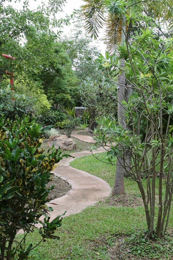 A Curve Pathway through Lawn Stock Photo - Image of meadows, lawns ...