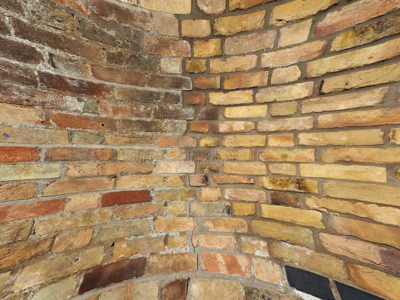 Curved Red Brick Wall Background Stock Image - Image of wall, pattern ...