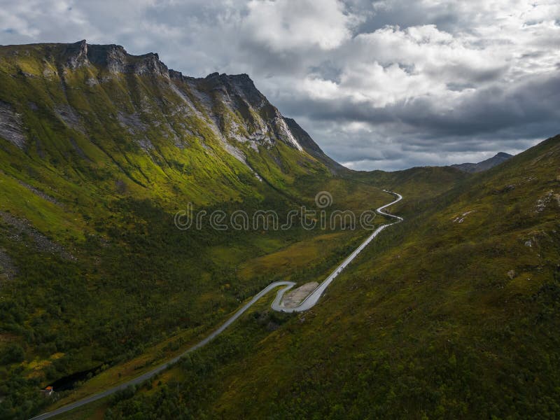 Curved Valley, Beautiful Textured Dali Stone Mountain Wall on Baiyang ...