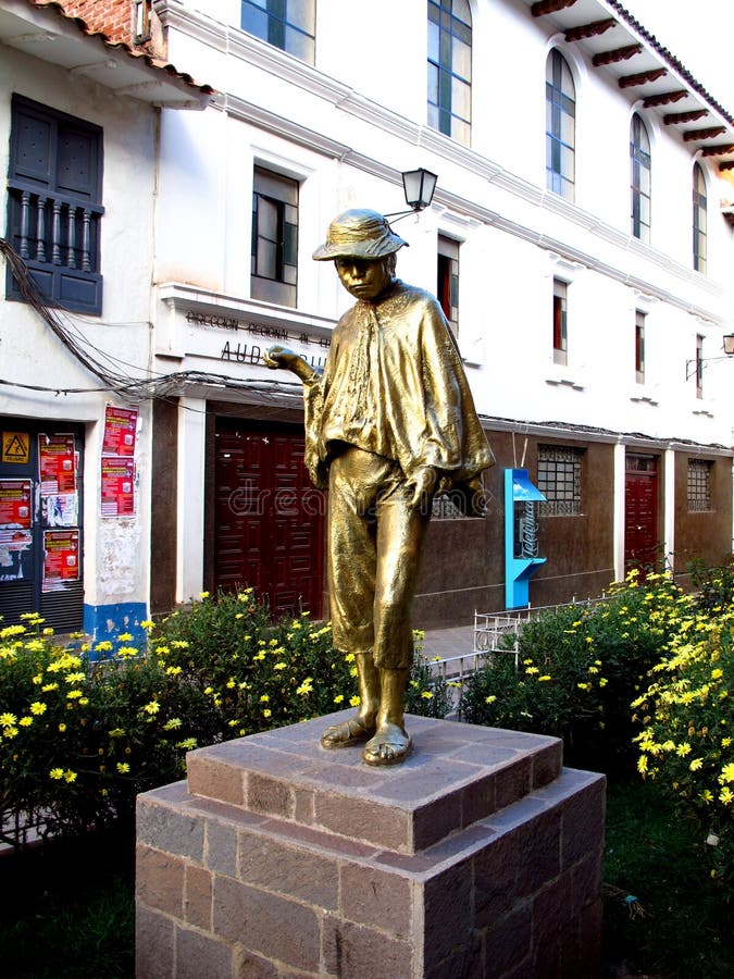 Cusco, Peru - 06 May 2011: the Art in Cusco, Peru Editorial Photo ...