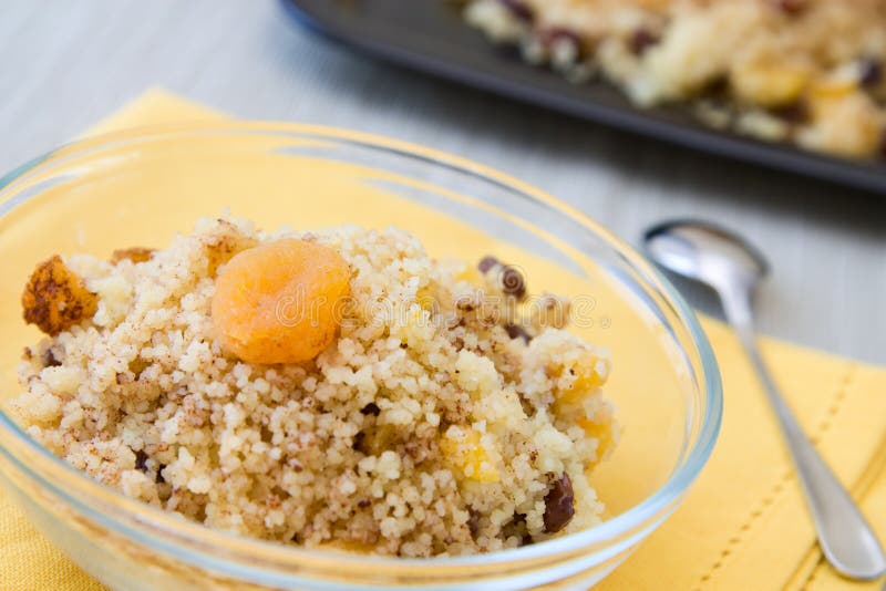 Cuscuz africano doce foto de stock. Imagem de cuscuz - 13967230