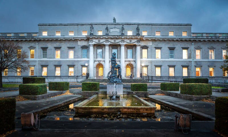 Custom House in Dublin, Ireland Editorial Photography - Image of ...