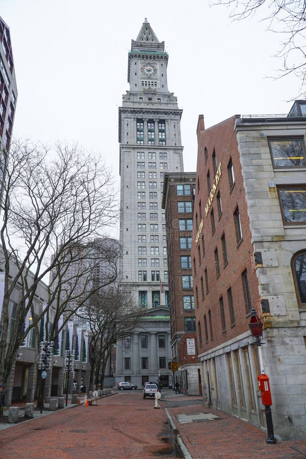 Custom House Tower in Boston Downtown - BOSTON , MASSACHUSETTS - APRIL ...