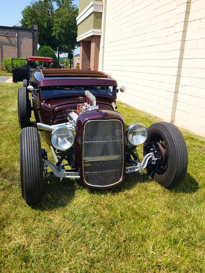 Customized Classic Lowrider Hot Rod Roadster with Exposed Engine, Big ...