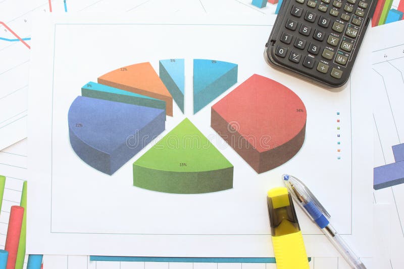 Cut pie chart stock image. Image of bookkeeping, color - 72308677