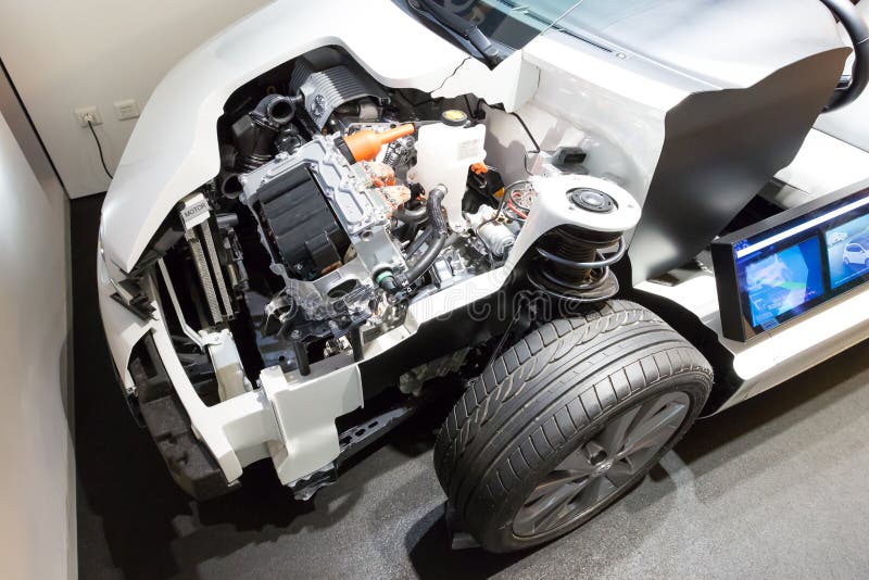 Cutaway Hybrid Engine editorial image. Image of engine - 51146905