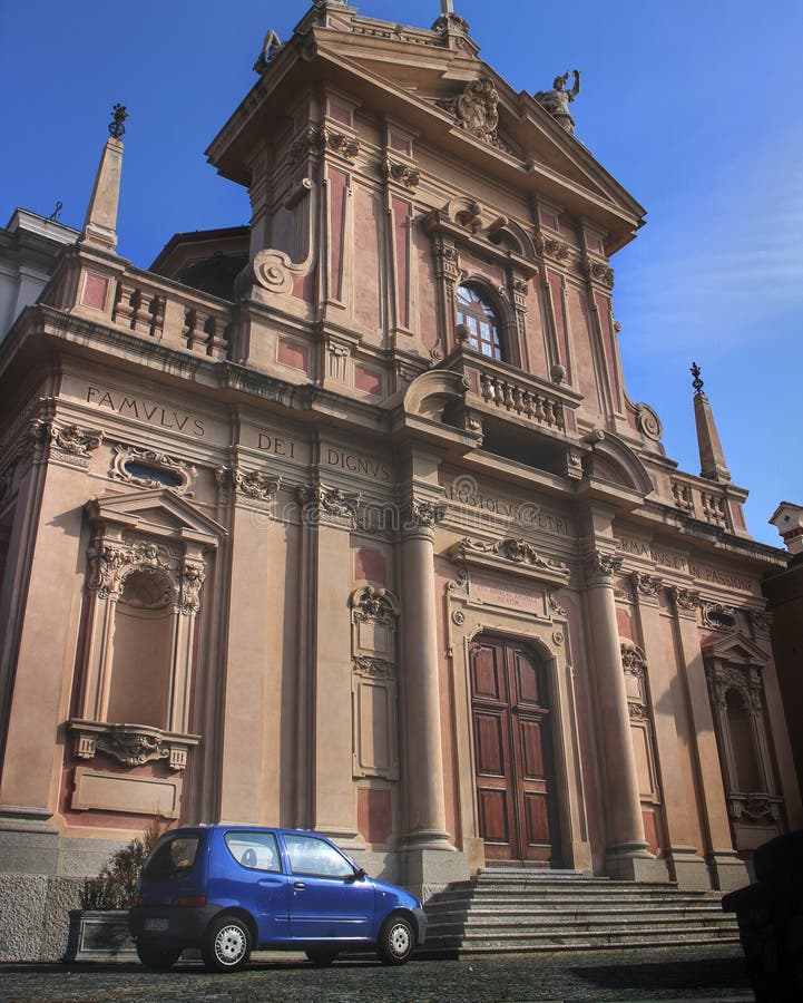 Cute Church in Como editorial photo. Image of tourism - 180236566
