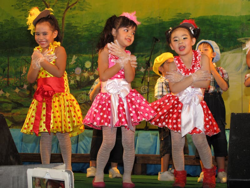 Cute kid dance show editorial photography. Image of dance - 27995032