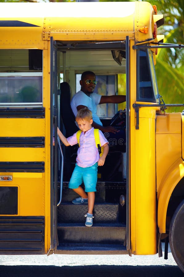 10+ School bus kid Free Stock Photos - StockFreeImages