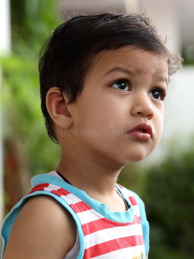 610+ Kid looking up Free Stock Photos - StockFreeImages