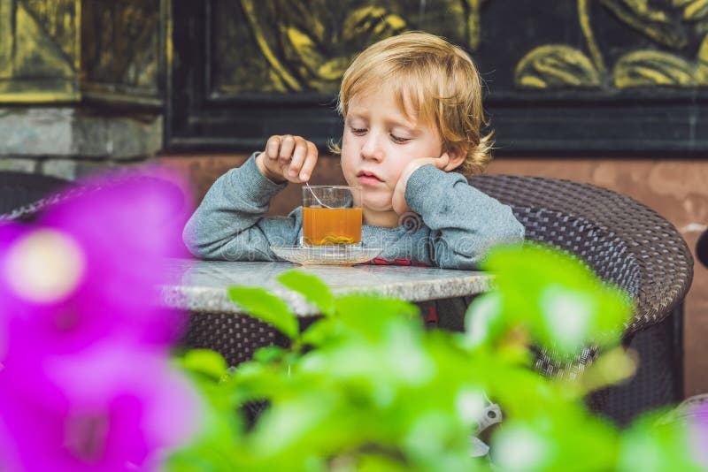 Drinkingtea Stock Photos - Free & Royalty-Free Stock Photos from Dreamstime