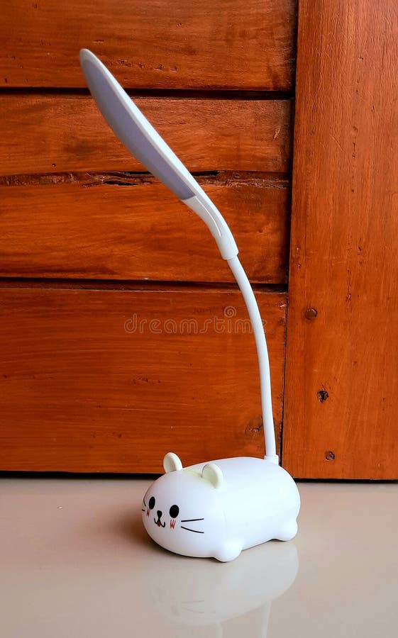 Cute White Cat Study Lamp Stock Photos - Free & Royalty-Free Stock ...