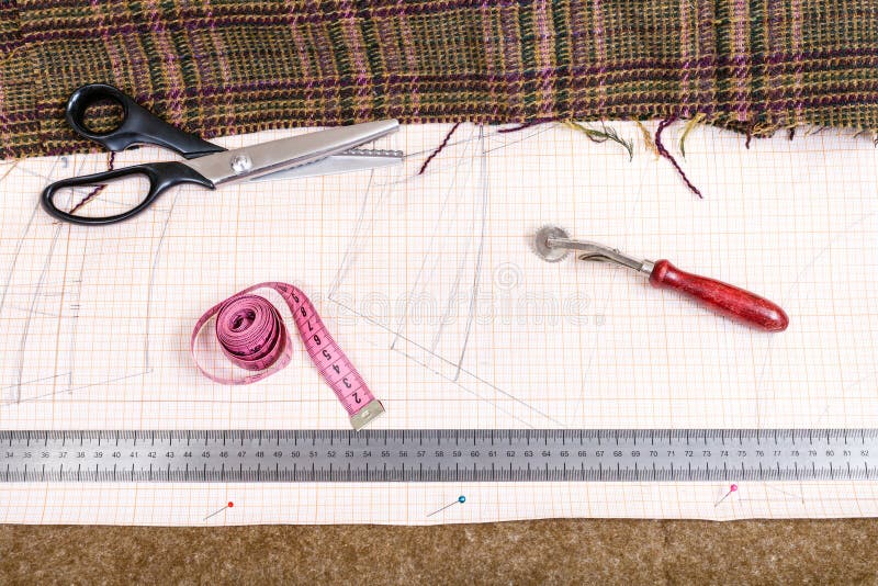 Cutting Table with Cloth, Pattern, Tailoring Tools Stock Photo - Image ...