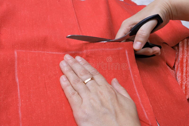 The cutting of tissue, The cutting of fabric hand