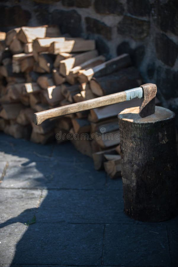 Cutting wood with ax stock image. Image of steel, handle - 149157927