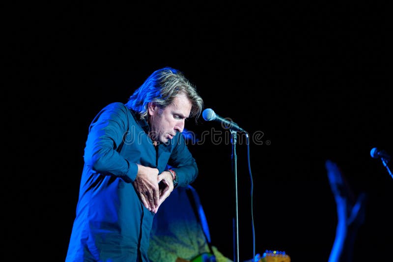 Cy Curnin editorial image. Image of music, entertainment - 20911655