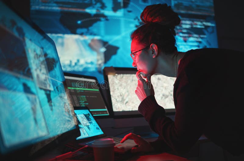 Hacker Working Computer Dark Room Global Maps Stock Photos - Free ...