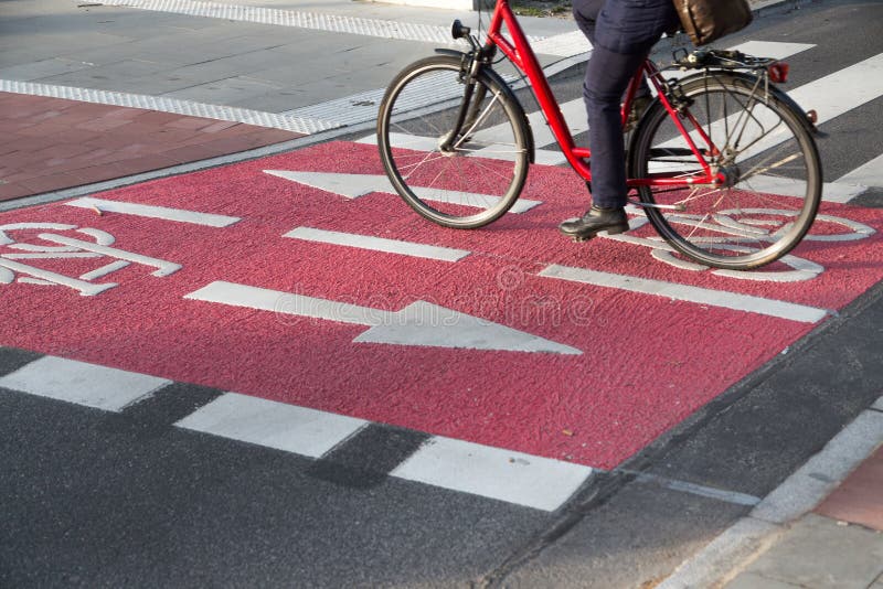 Cycle_crossing stock image. Image of direction, bike - 201831049
