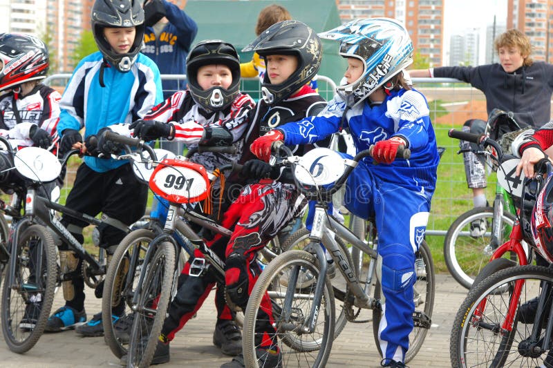 Cycle racings editorial stock photo. Image of active - 20417558