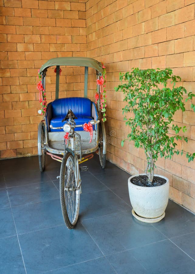 Cycle rickshaw stock photo. Image of traditional, thai - 32480826