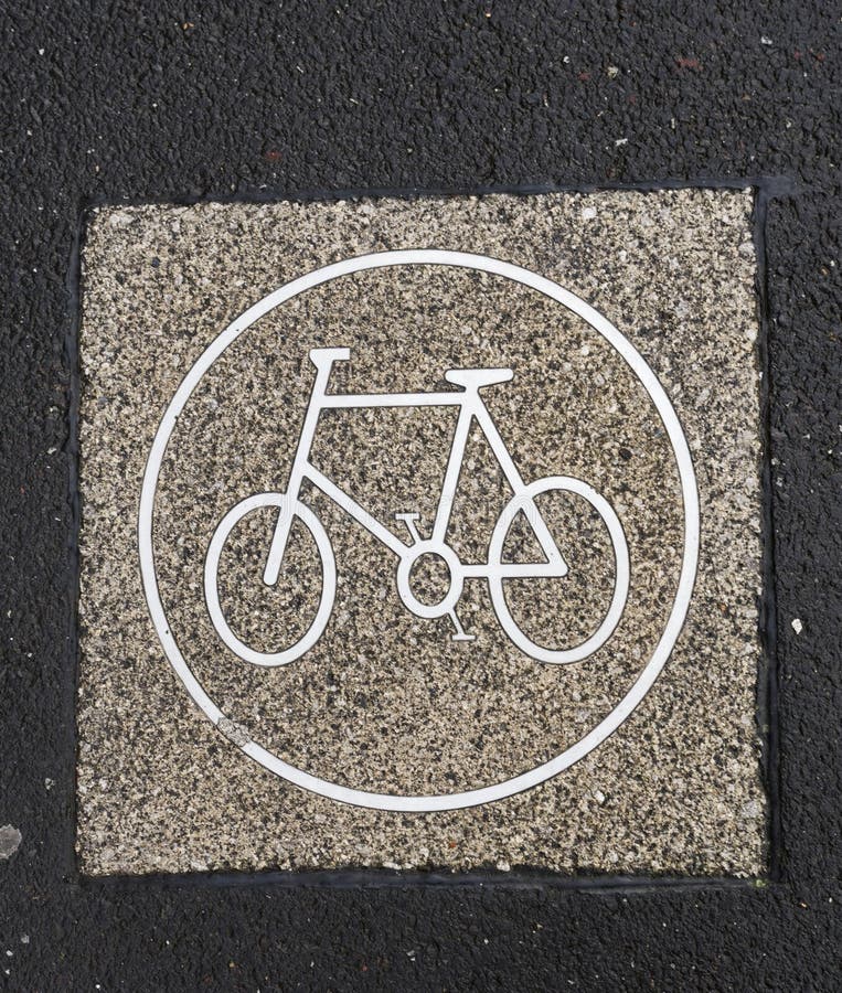 Cycling Sign on Path at Gateshead, UK Stock Image - Image of cycle ...