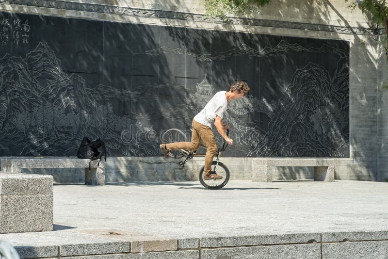 Acrobat on bicycle stock photo. Image of sunny, sport - 4771106