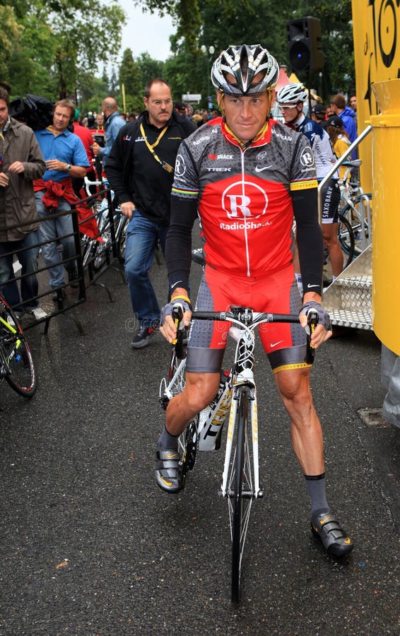 Cyclist Lance Armstrong editorial image. Image of stage - 17640350